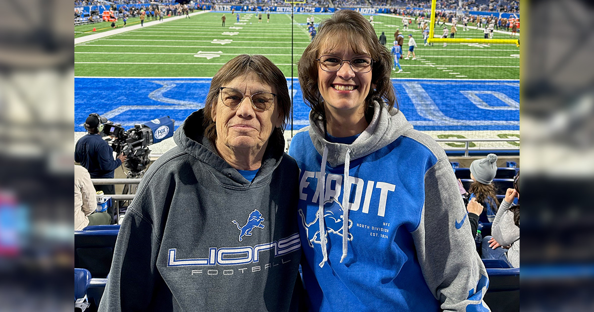 IN THE NEWS: Metro Detroit mother and daughter battle separate breast ...